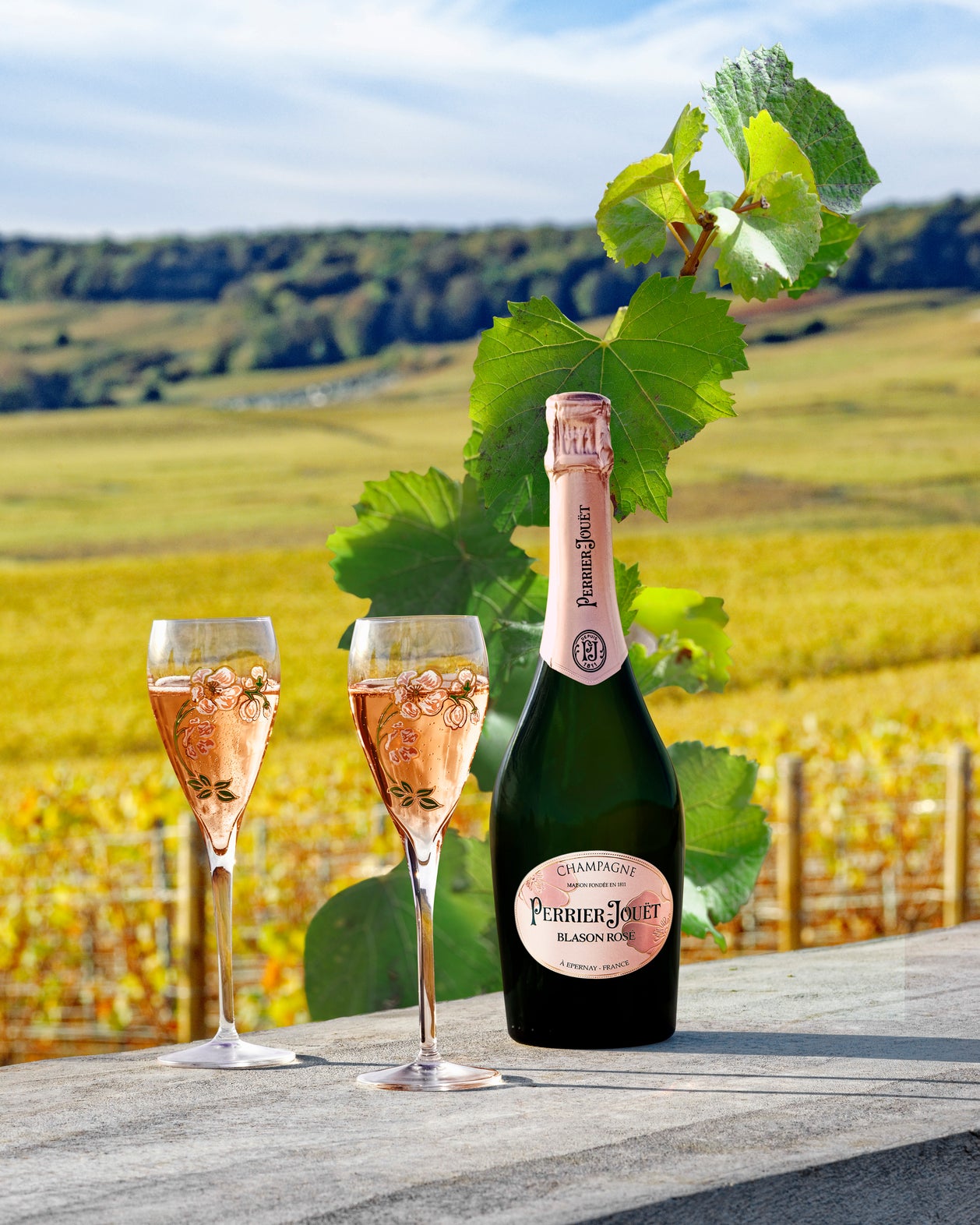 blason_rose_ambiant_image_4.jpg | Perrier-Jouët Worldwide