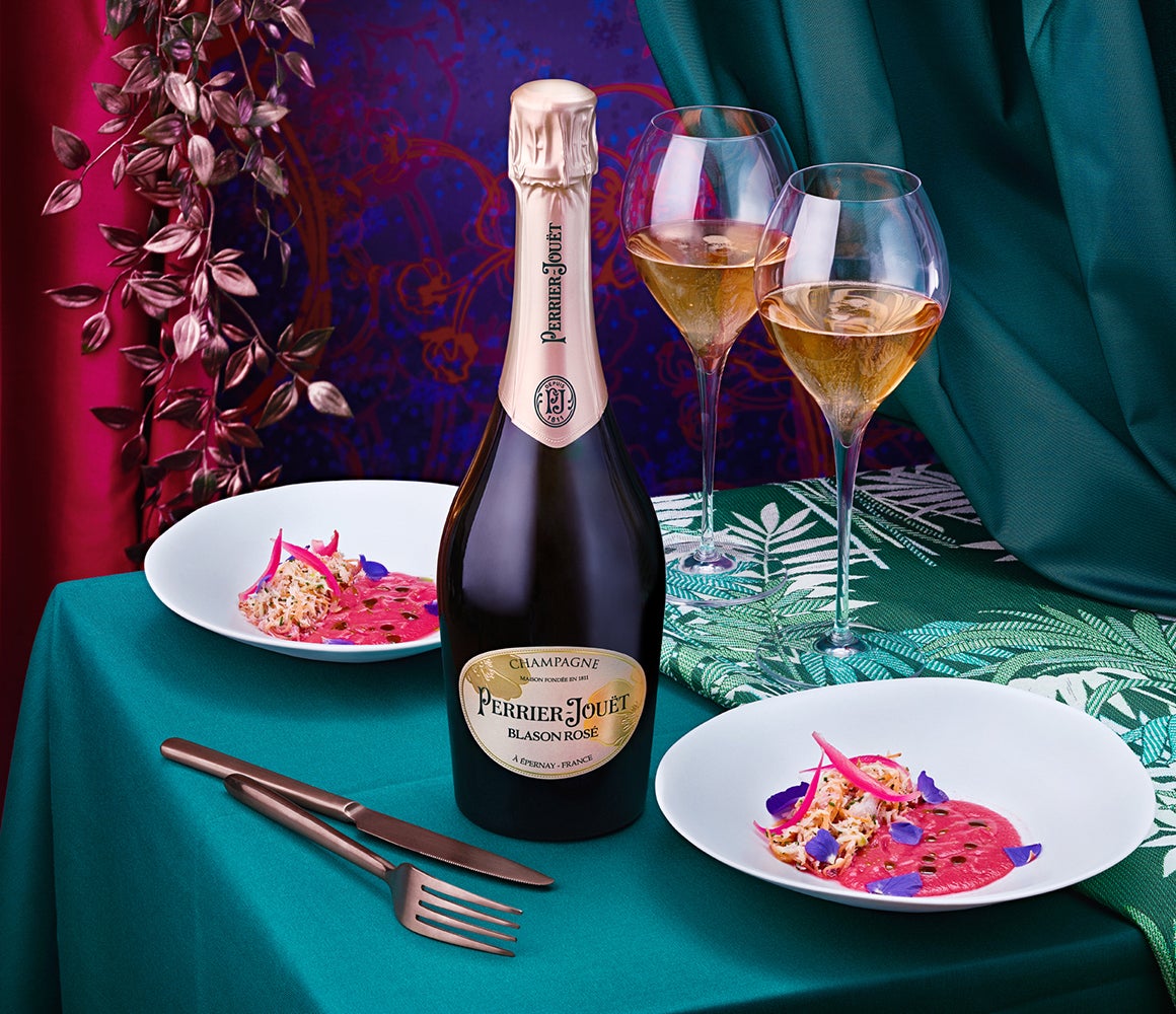 blason_rose_4.png | Perrier-Jouët Worldwide